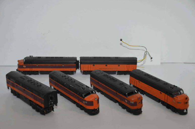 Six Milwaukee Road F Unit Diesels-HO scale (#485188) on Jan 14, 2023 | Nordic Auction in MN