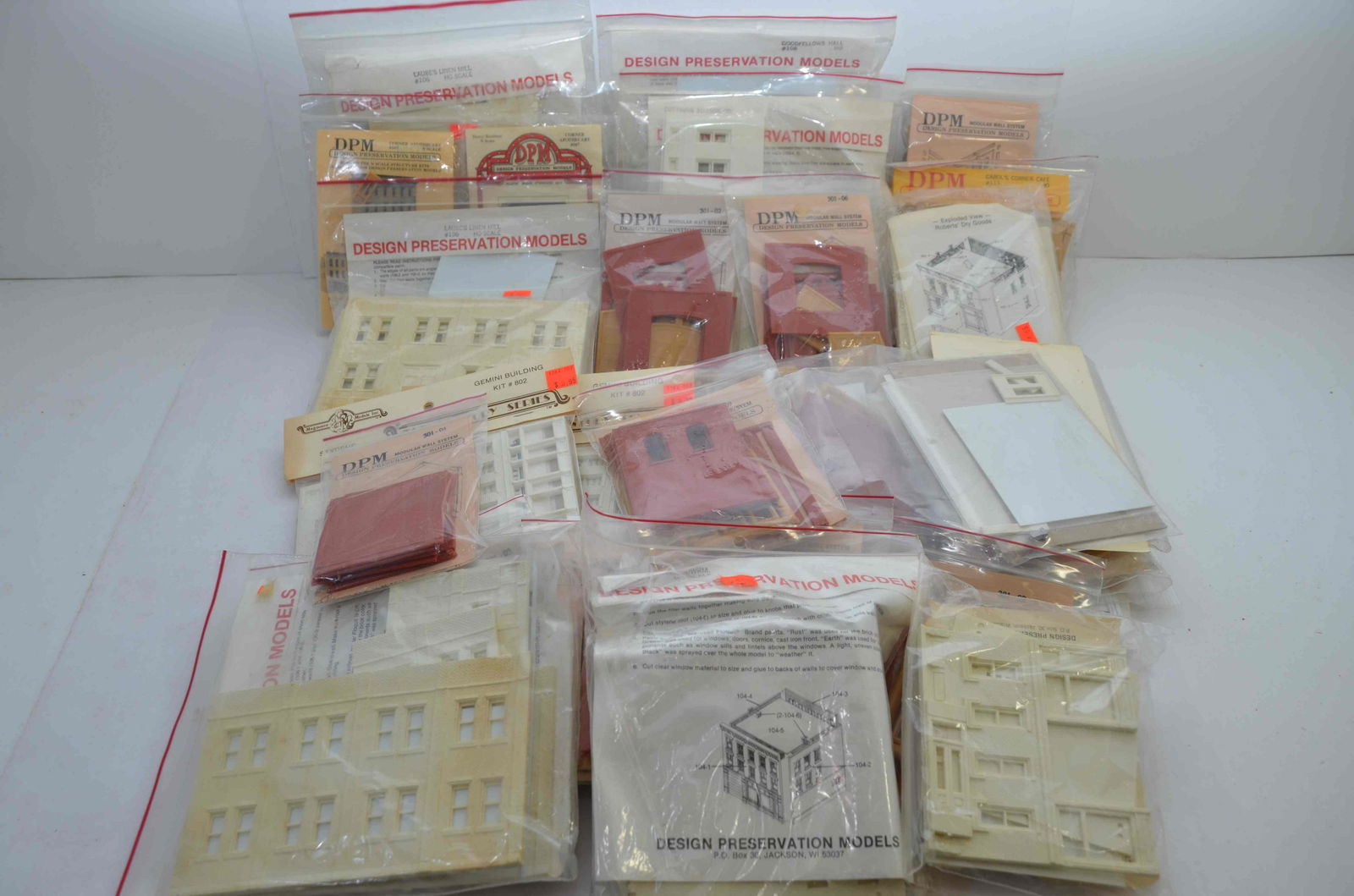 Over 20 Design Preservation Models HO Scale Kits (#221349) on Jan 14 ...