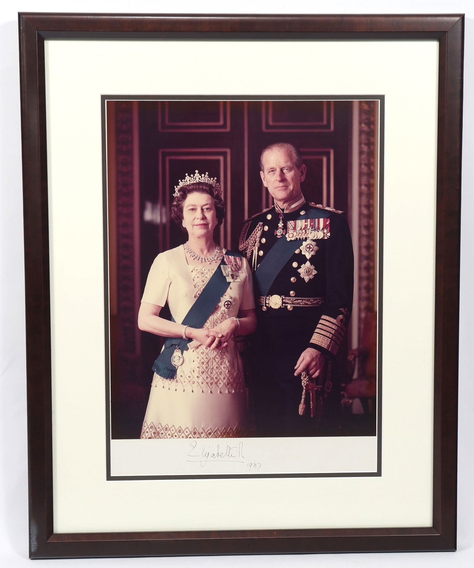 1987 Queen Elizabeth Ii & Prince Philip Signed Photo Auction