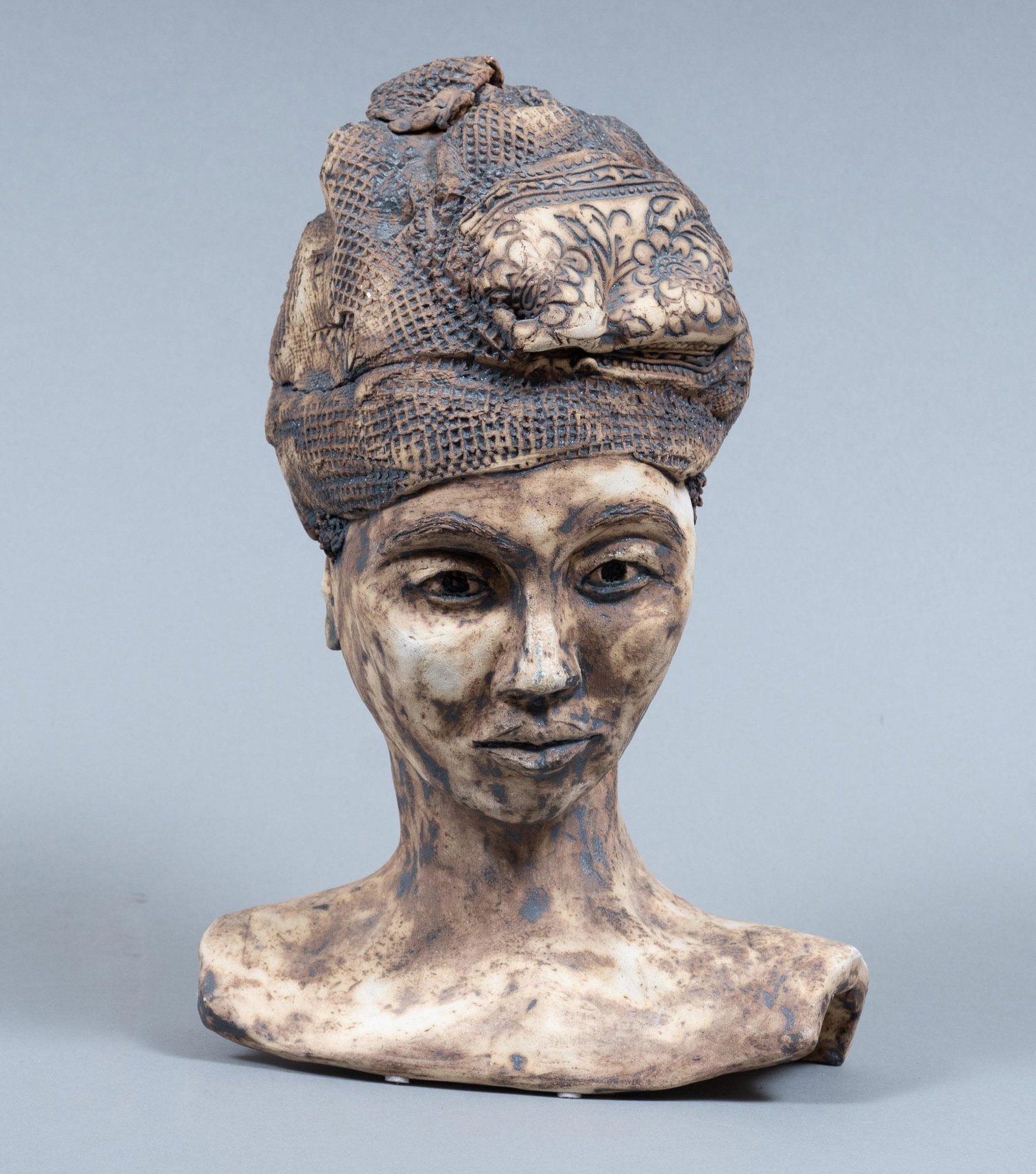 Janice Mann, Bust of Woman with Headscarf - May 30, 2022 | Vogt Auction ...