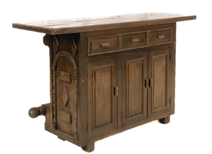 Mission Style Bar (#0531) on Aug 06, 2022 | Vogt Auction Texas in TX