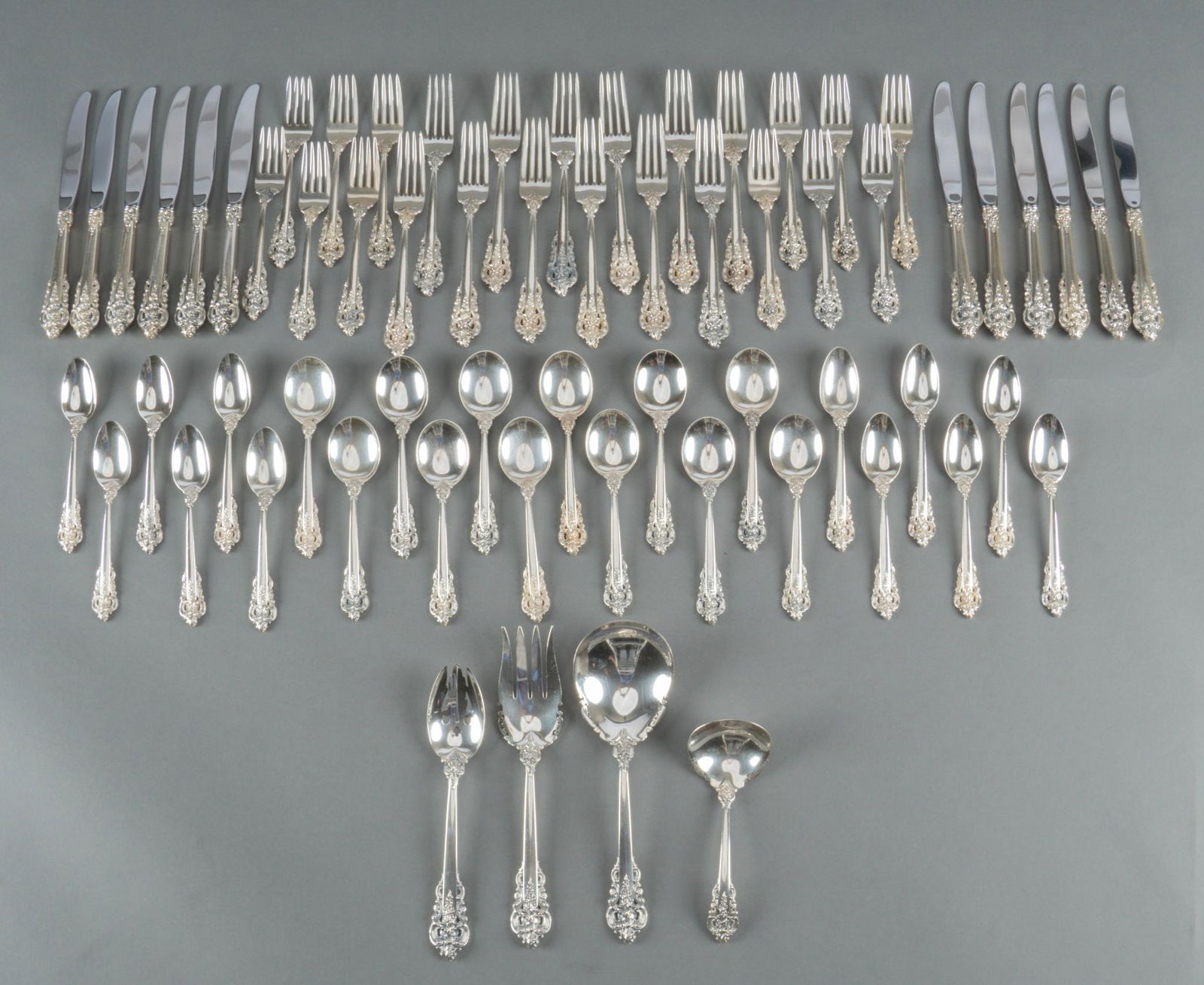 "grande Baroque" Wallace Silversmiths Sterling Flatware Set