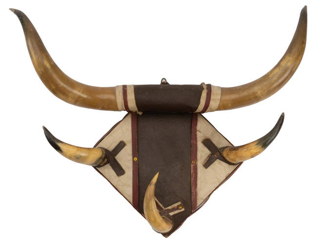 Period Steer Horns Mount