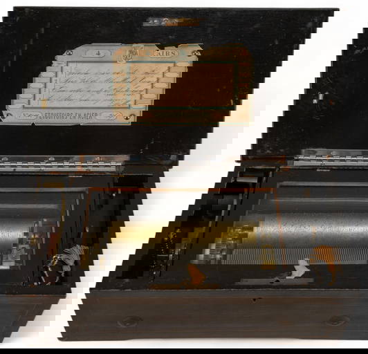 Antique Etouffoirs En Acier French Music Box