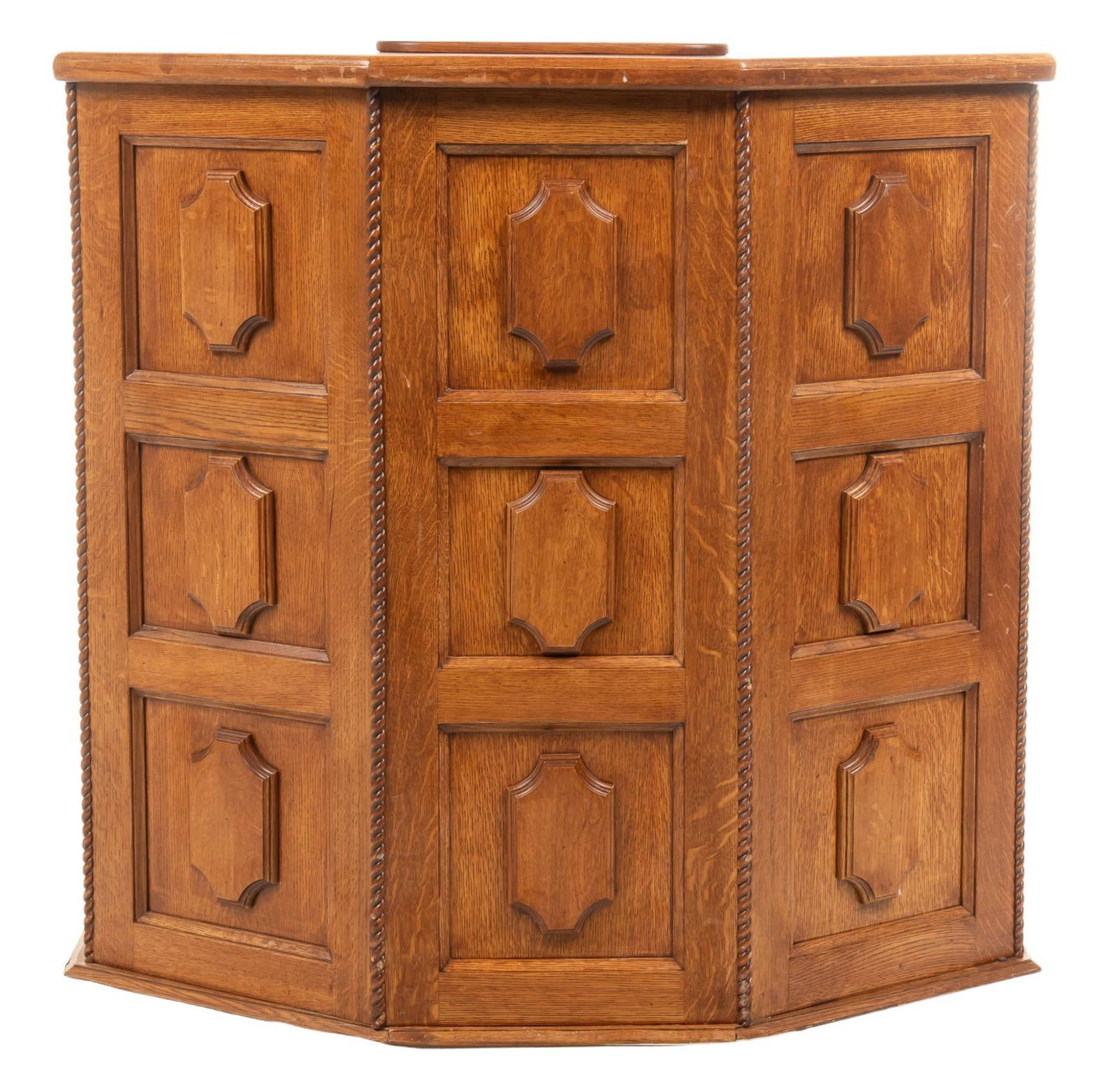 San Fernando Cathedral Podium Auction