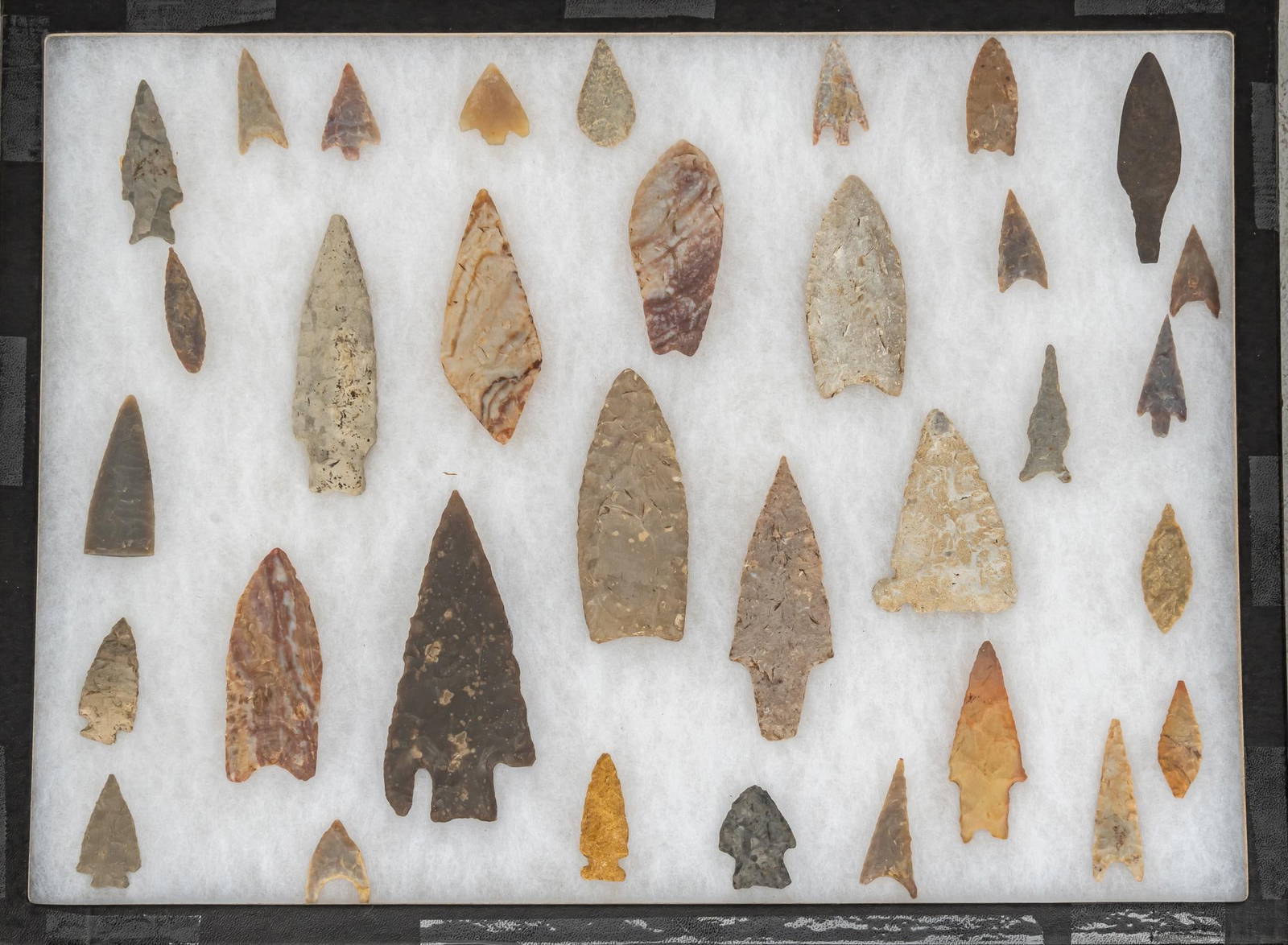 Collection Of (33) Stone Projectile Points Auction