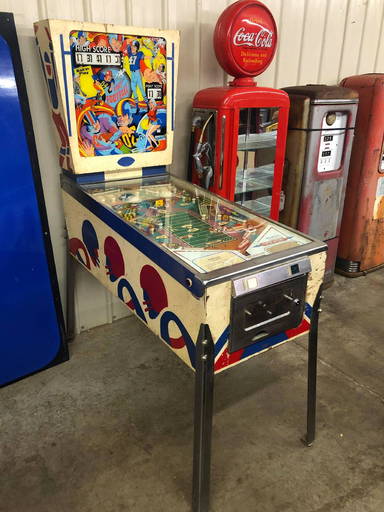D. Gottlieb & Co. Pro Football Pinball Machine In