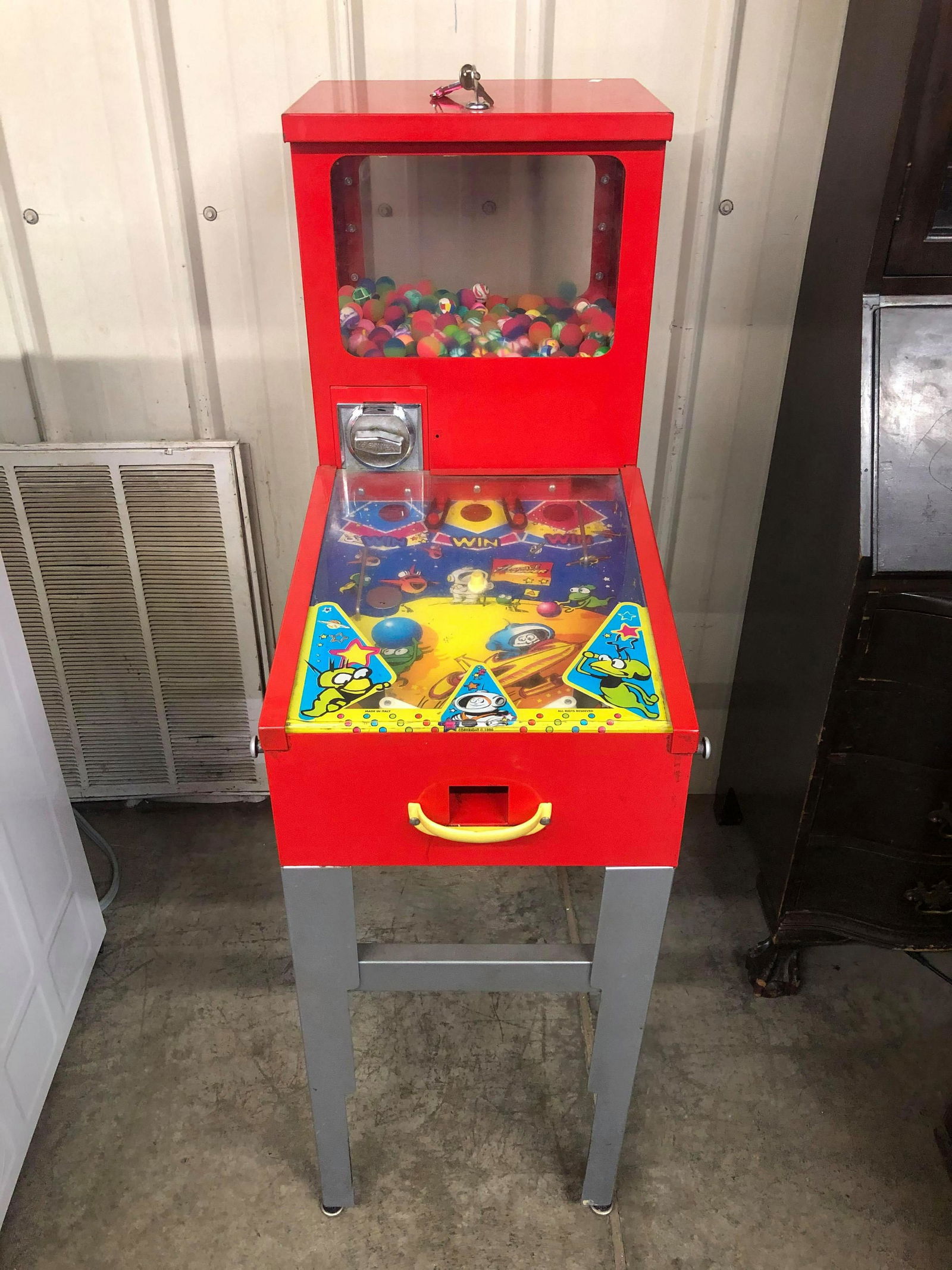Beaver Space Flipper Coin Operated Pinball Machine