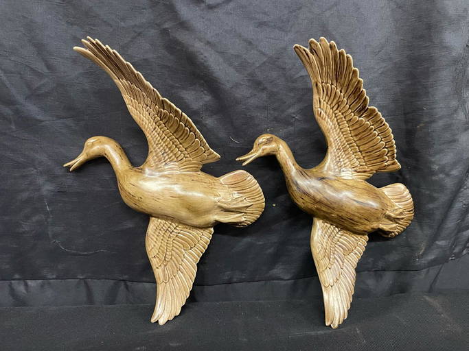 Carved Wooden Duck Wall Hanger