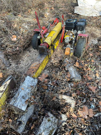 Log Splitter - Predator Engines 301CC Gasoline Engine - Dec 04, 2022 ...