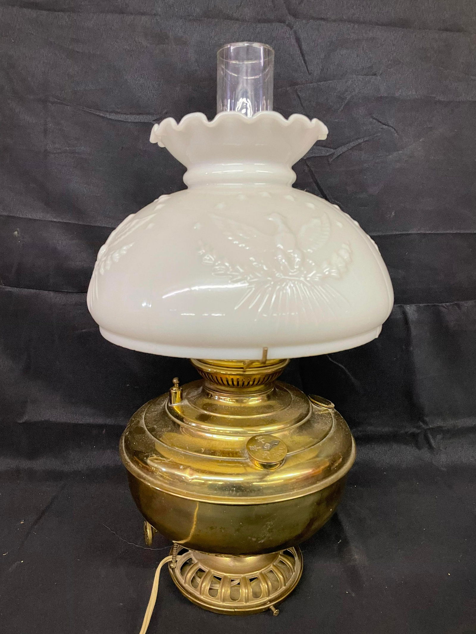 Antique Style Brass Parlor Lamp W/ American Shade