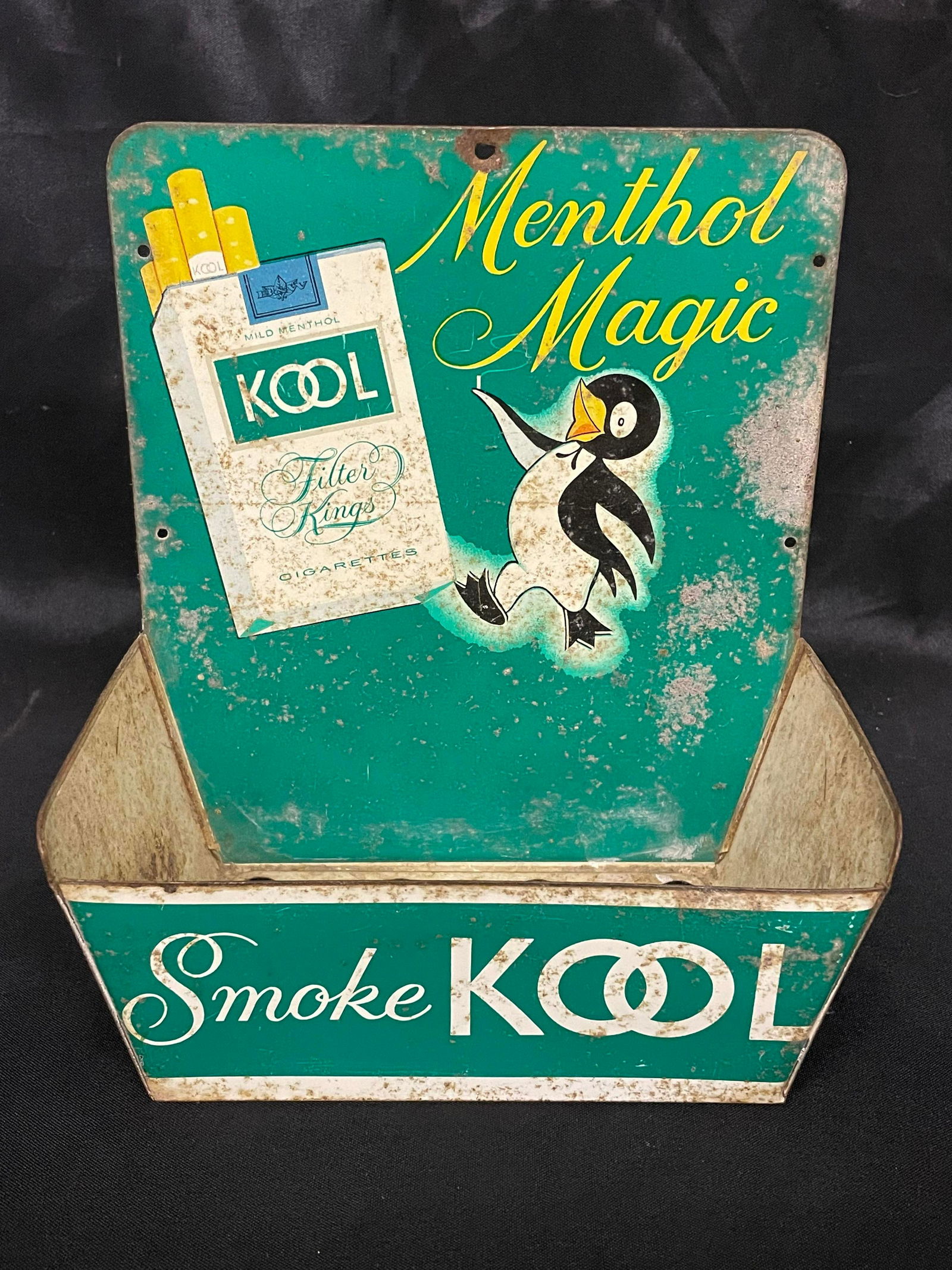 Kool Cigarette Display - Apr 07, 2023 | Swisher Bros. Auction LLC in KY