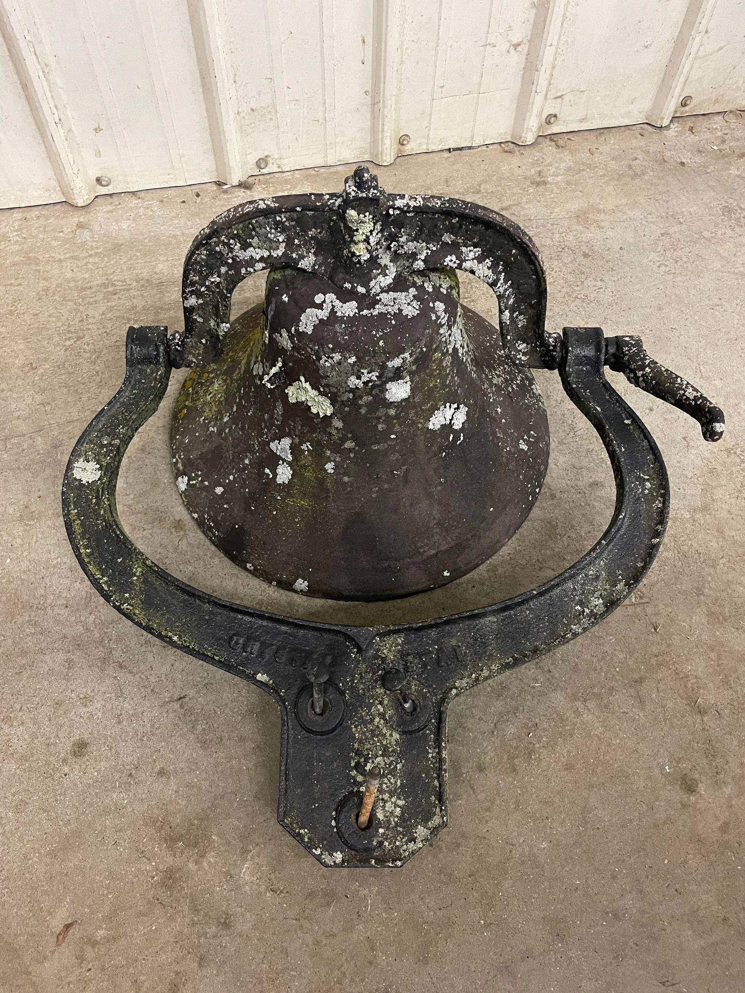 Vintage Cast Iron Dinner Bell Auction