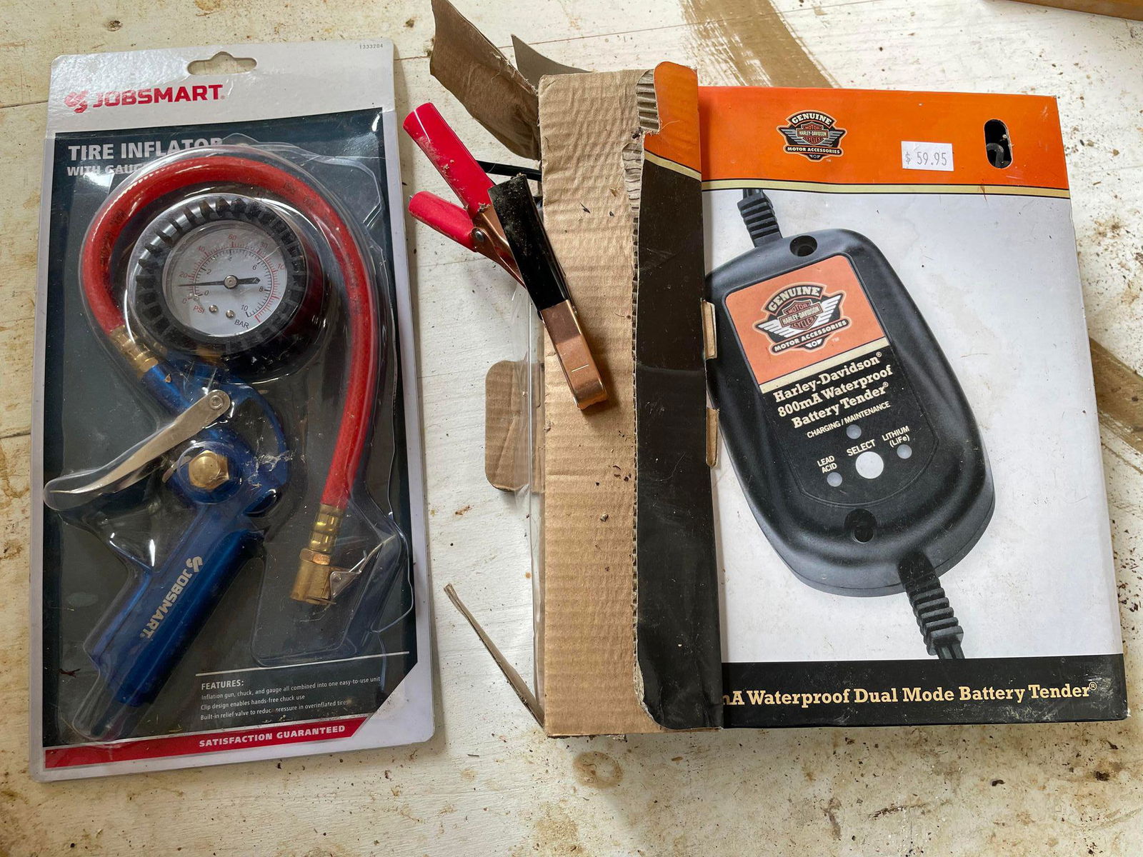 Harley Davidson 800ma Waterproof Battery Tender, Tire Inflator W/ Gauge