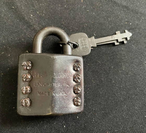 Vintage Reese Lock W/ 2 Keys