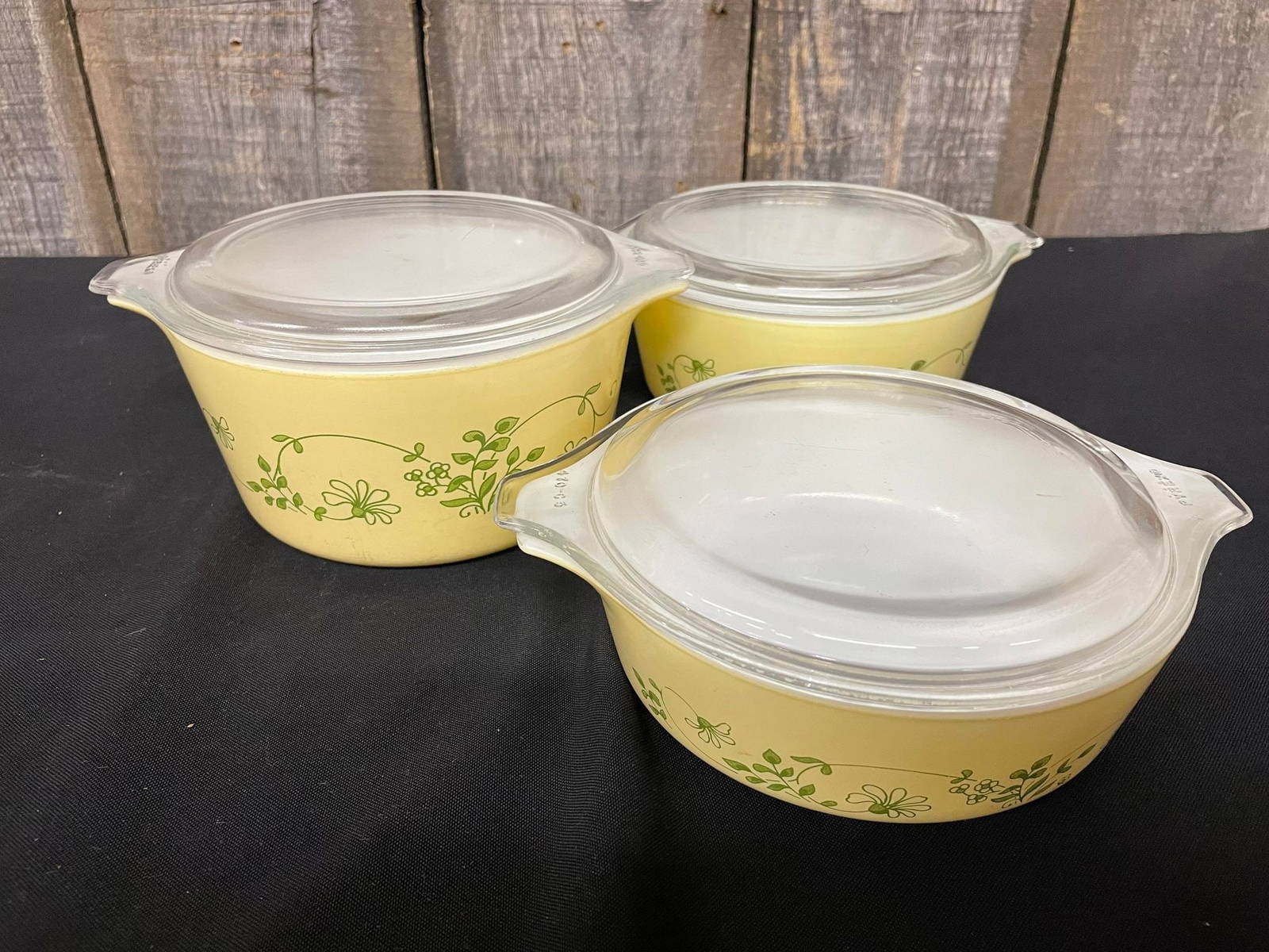Pyrex Corning Ware Dishes Auction