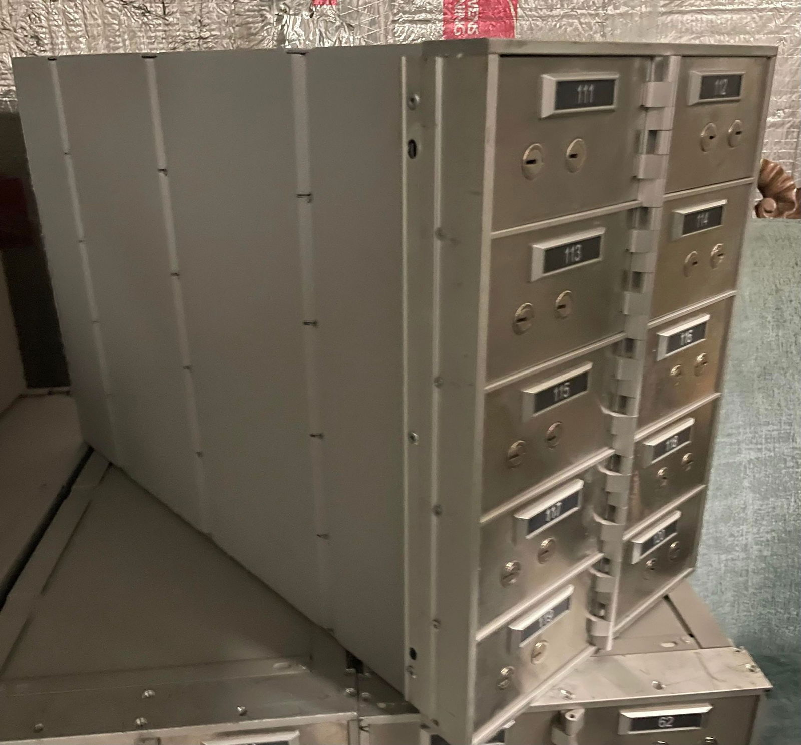 10 Box Safety Deposit Bank Auction