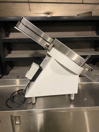 Oliver Commercial Precision Laser Bread Slicer