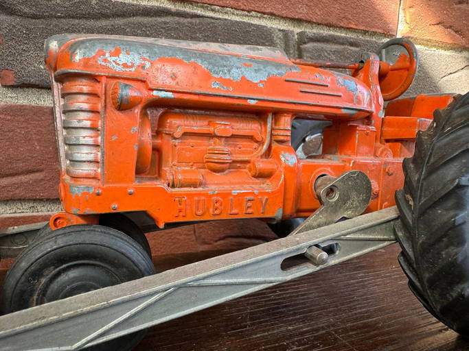 Vintage Hubley Toy Tractor W/ Scoop