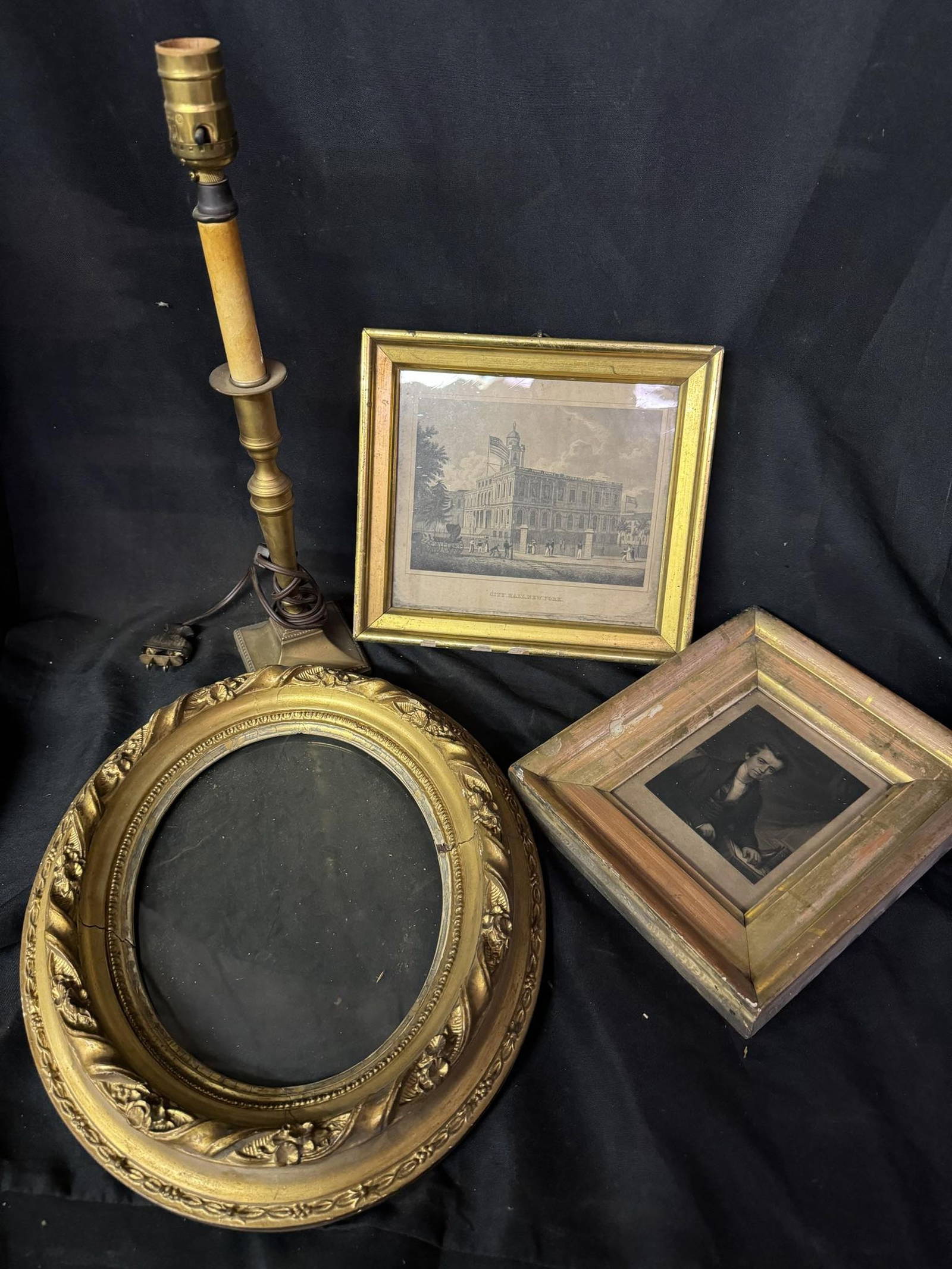 Antique Gilded Items Auction
