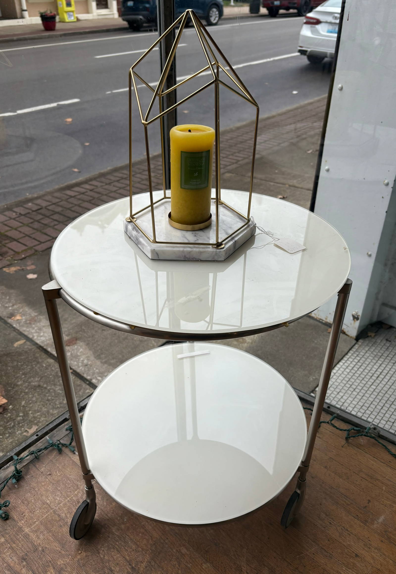 Modern Round Rolling Display Cart With Marble Base Candle Centerpiece ...