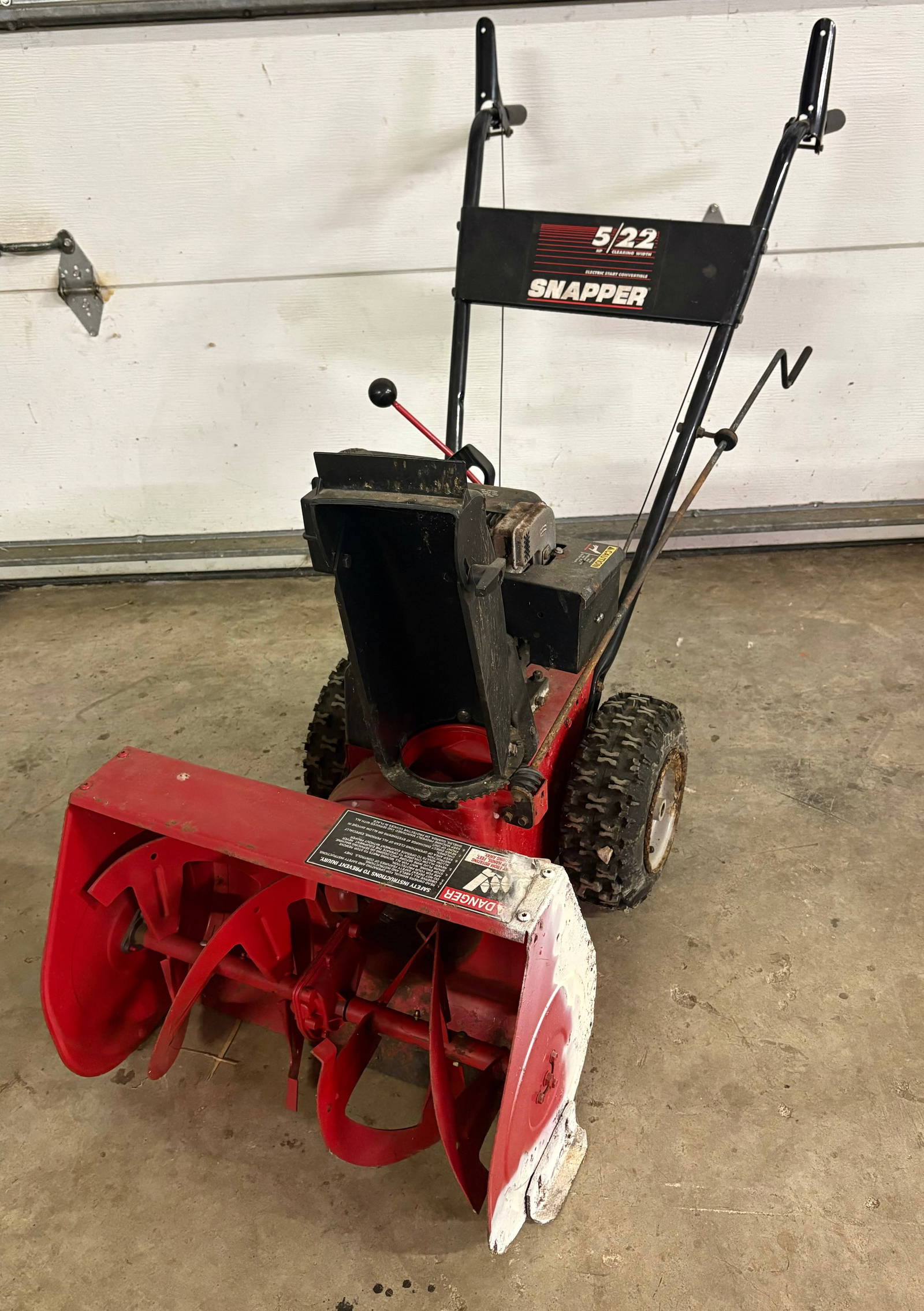 Snapper 5hp 22" Clearing Width Snow Blower Auction