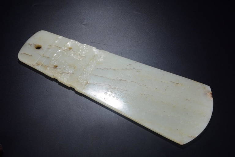 Hetian Jade Auspicious Beast Patterning Poetry Plate
