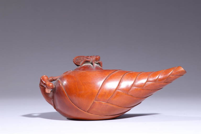 Boxwood Autumn Cicada Pot