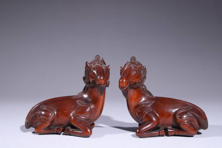 Boxwood Si'bu'xiang Ornament