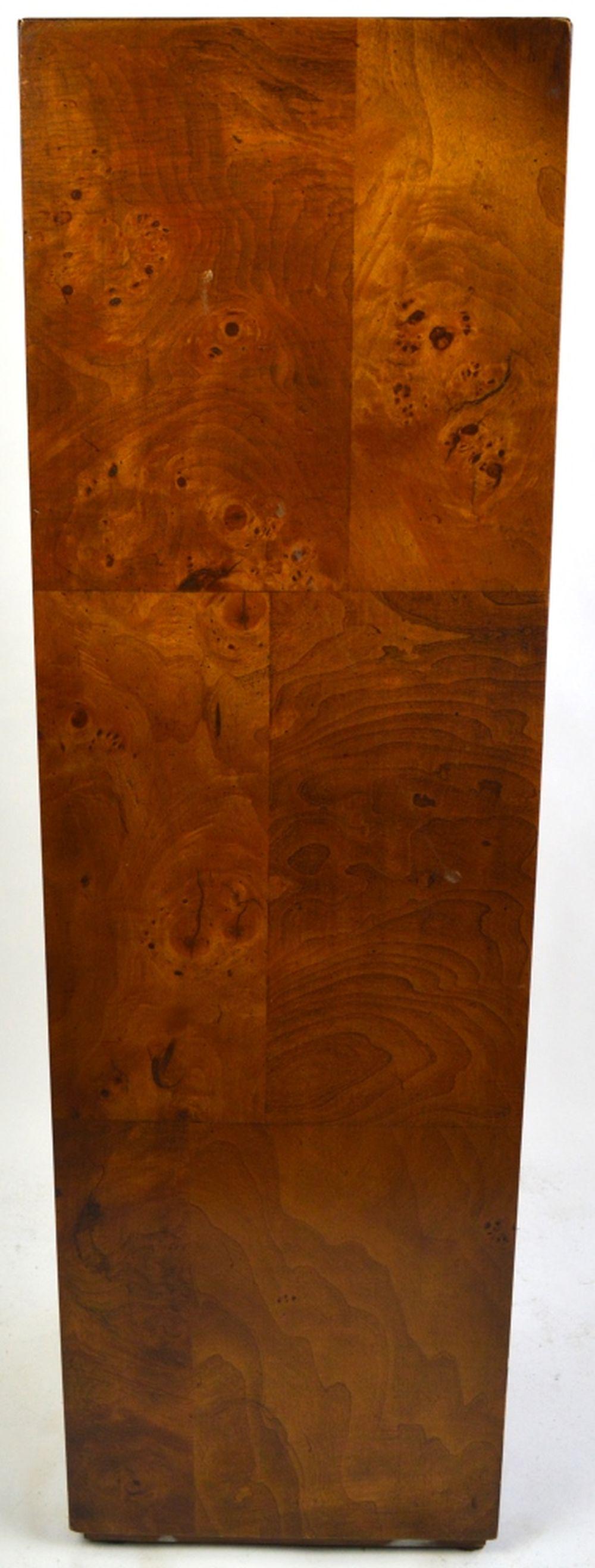 BURL WOOD DISPLAY PEDESTAL (#0141) on Jan 02, 2023 | Austin York LLC in NY