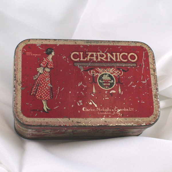 13005: Vintage Clarnico Tin 155x100x63mm