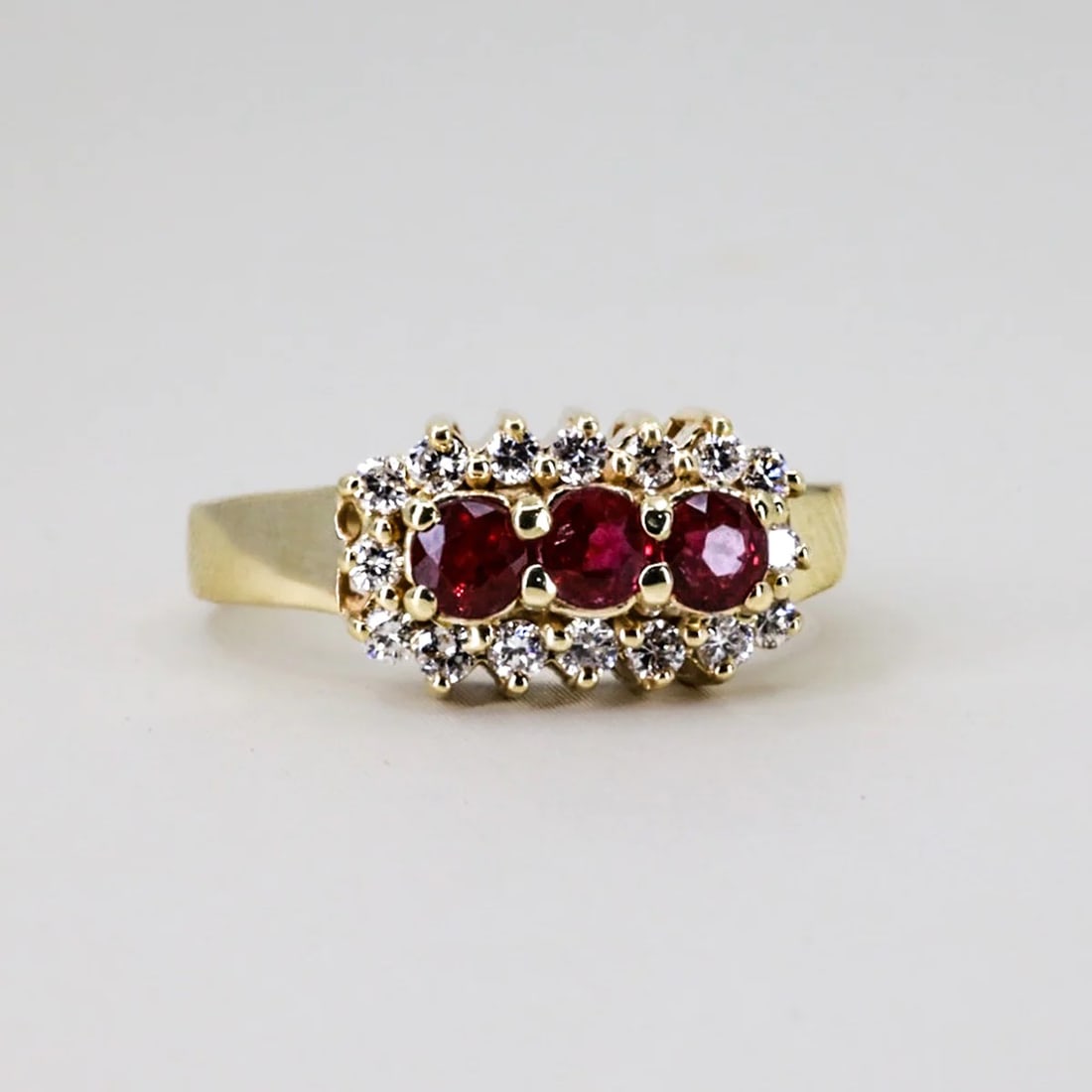14k Ruby & Diamond Ring Auction