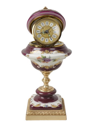 VINTAGE DECORATED LIMOGES STYLE MANTEL CLOCK (#0314) on Feb 26, 2022 ...