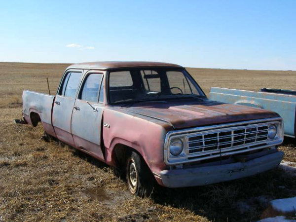 1976 Dodge D200 Club Cab