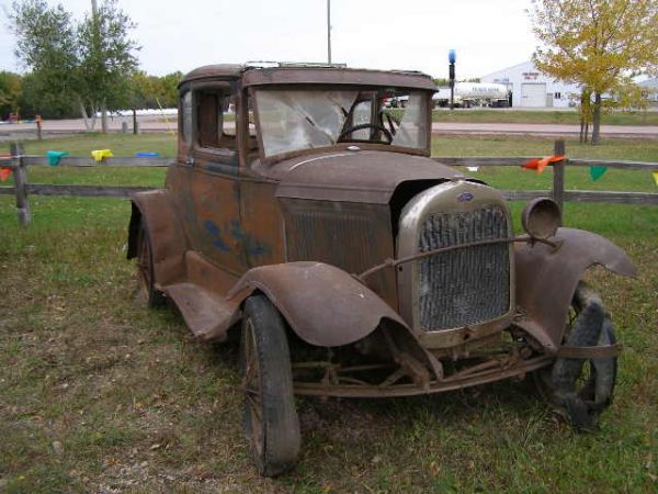 5G: Model B or A Ford for Rod , REstore or Parts!