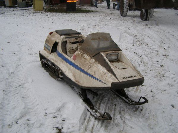 12R: 1973 Raider 340 TT Twin Track Snowmobile