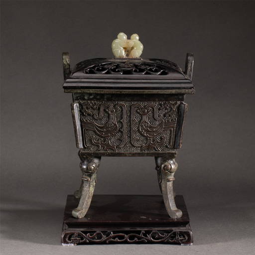 A CHINESE BRONZE RECTANGULAR CENSER (#5185) on Jan 02, 2023 | Roswell ...