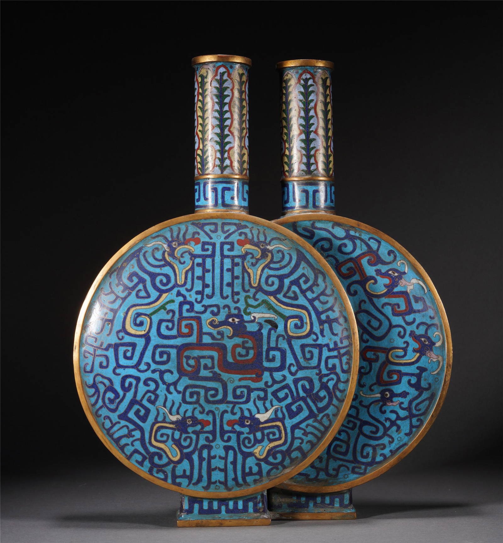 An Enamel Kui Dragon Pattern Vase,qing Auction