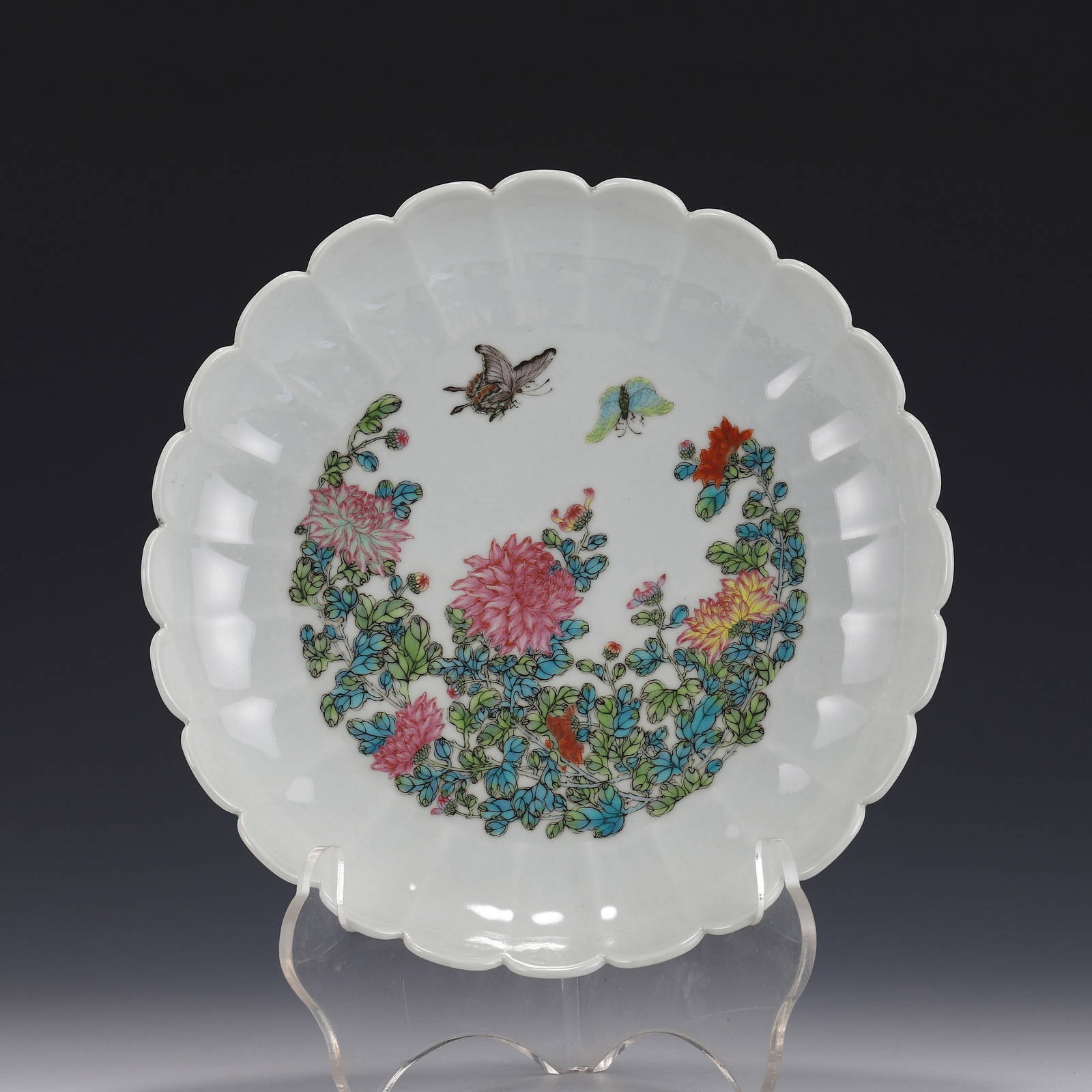 Famille Rose Flower & Bird Chrysanthemum Plate Auction