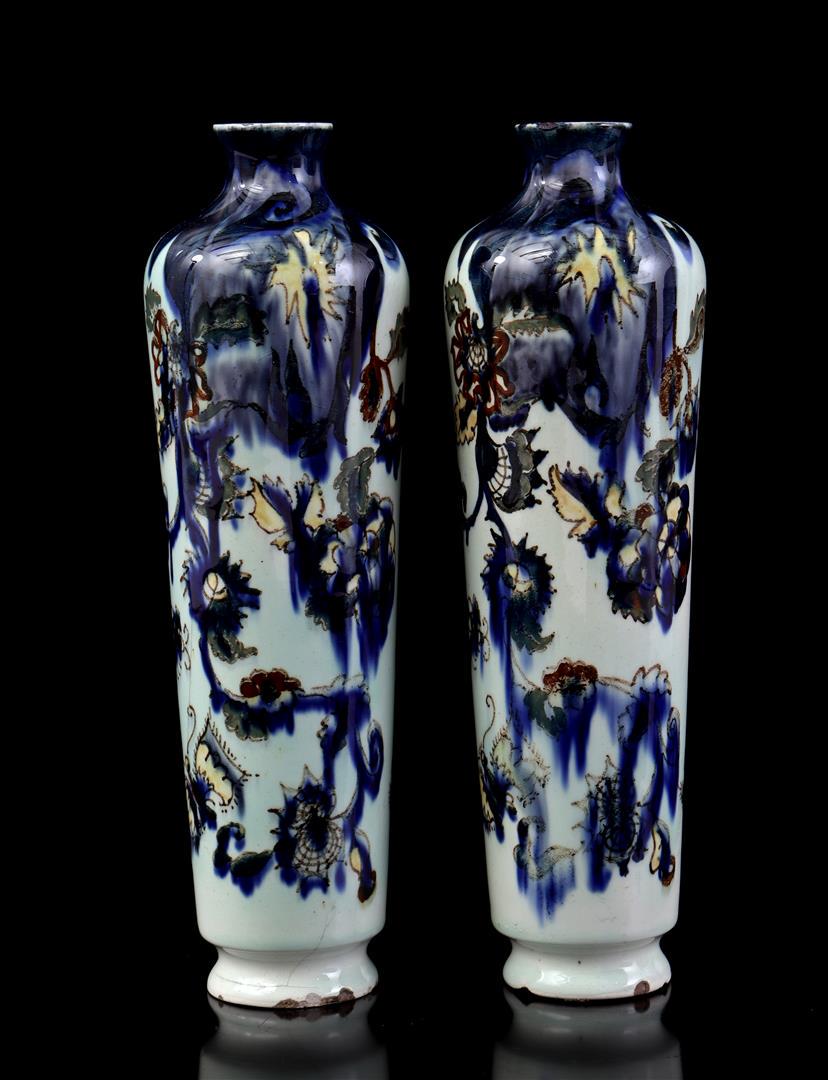 2 Rozenburg Den Haag pottery vases (#5011) on Jul 08, 2021 | Derksen ...