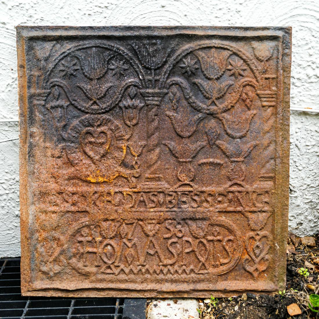 "thomas Potts" Cast Iron Fireback. Auction