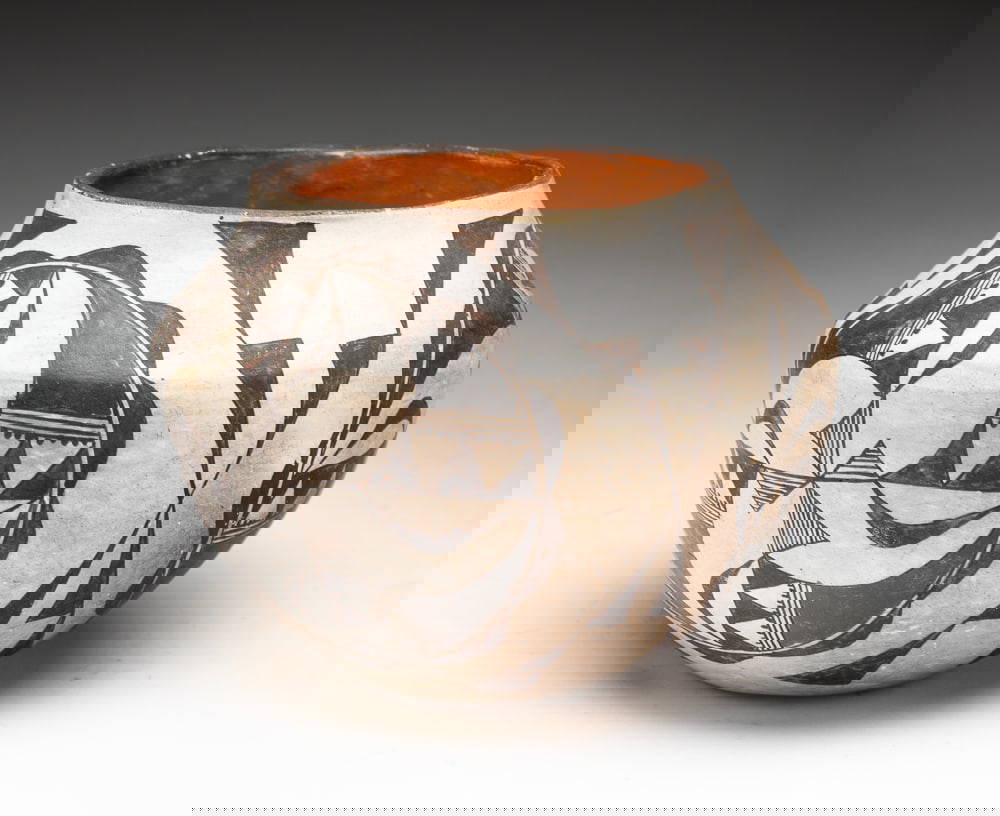 Acoma Pottery Bowl. Auction