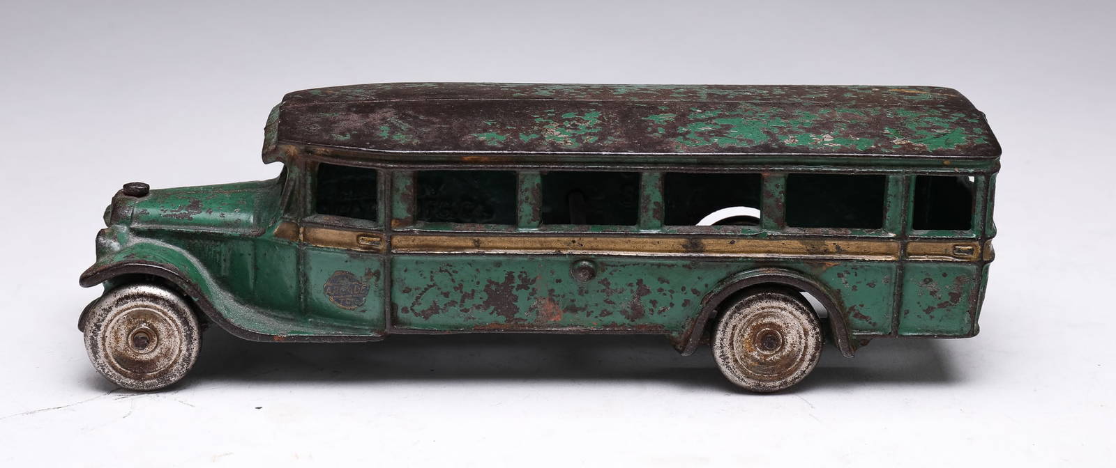 Cast Iron Bus Toy. - Jan 31, 2025 | Amelia Jeffers, Auctioneers ...