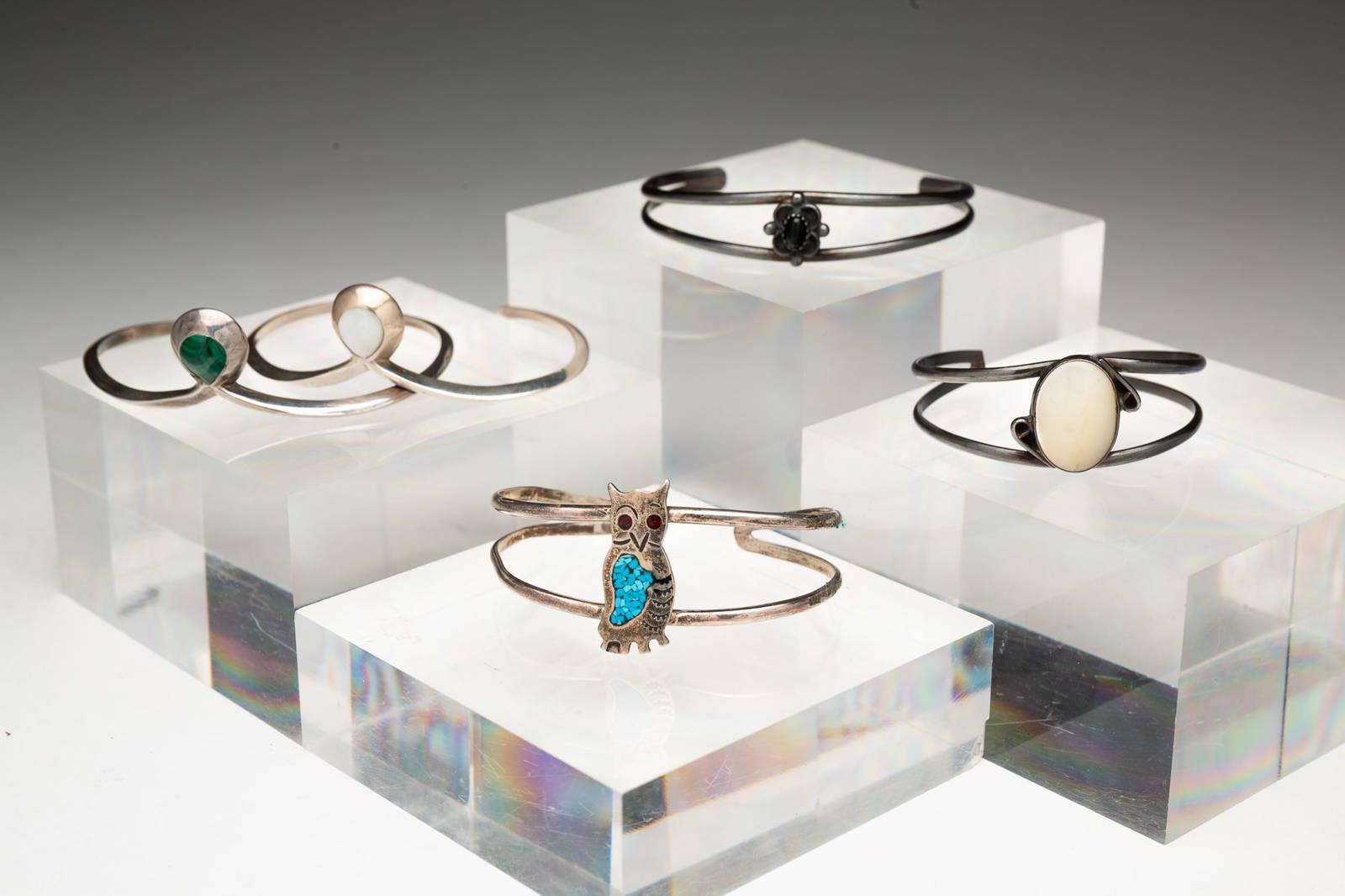 Five Sterling Silver Navajo Cuffs. - Jun 30, 2025 | Amelia Jeffers ...