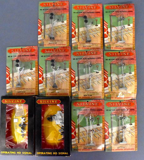 Group Of Eleven Silvine Ho Scale Locomotive Signals And
