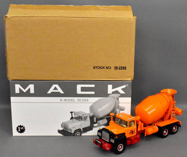 First Gear 1/34 Die Cast R Model Mack Palumbo Chicago