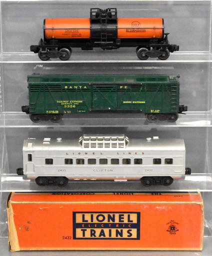 Three Lionel Postwar O Gauge Rolling Stock Cars With