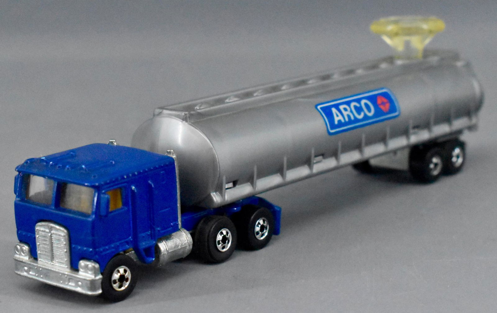 Hot Wheels steering rigs Arco tanker truck - Apr 18, 2020 ...