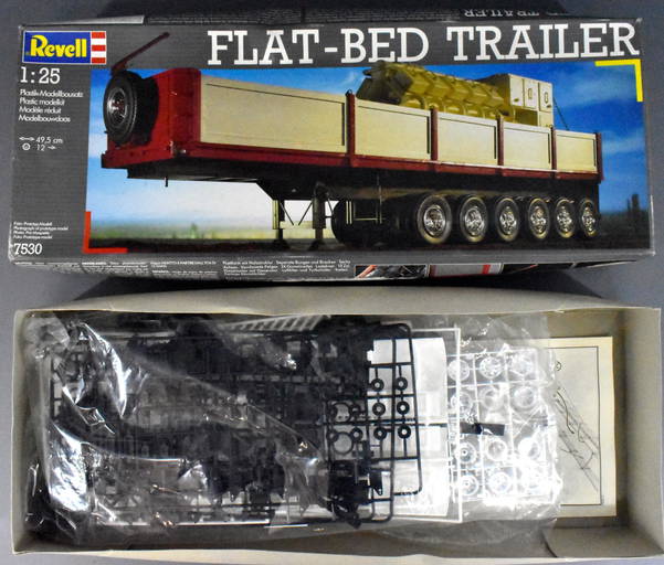 Rare Revell Flat Bed Trailer 1/25 Scale Model Kit In