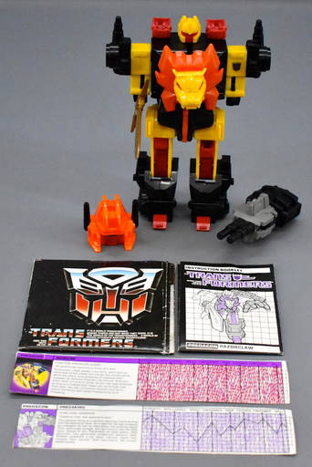 Hasbro Takara G1 Transformers Predacon Razorclaw
